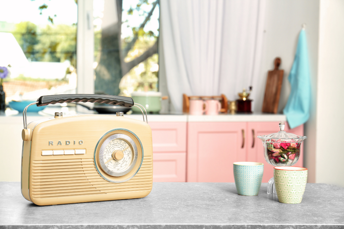 Jakie radio do kuchni wybrać? Czym kierować się przy wyborze? - Home